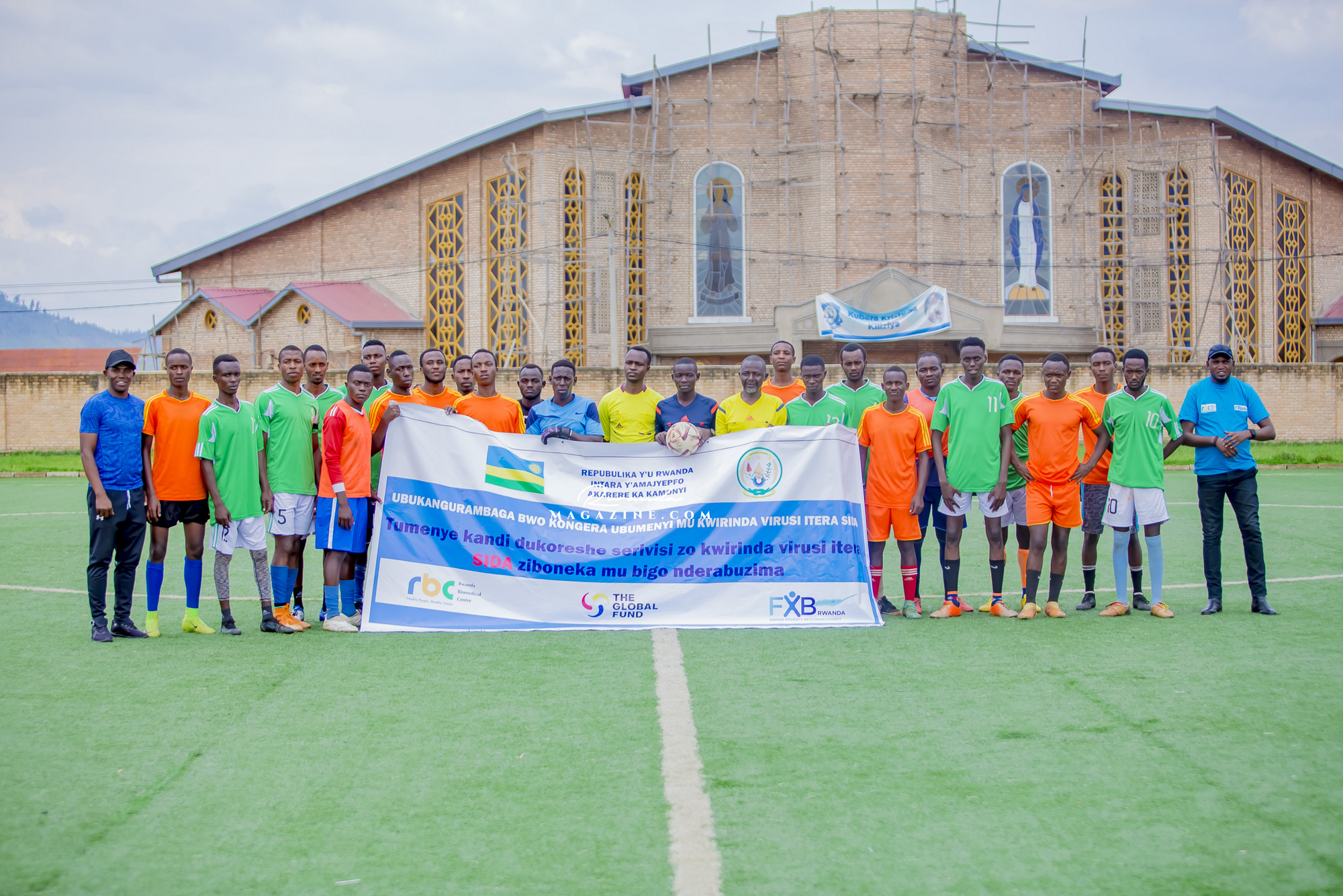 Umurenge wa Runda wegukanye igikombe mu bukangurambaga bwo kwirinda ...