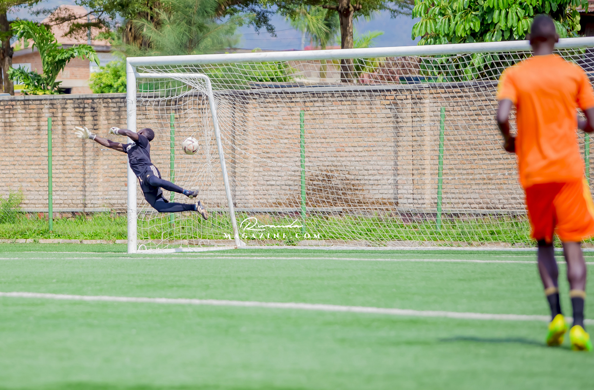 Umurenge wa Runda wegukanye igikombe mu bukangurambaga bwo kwirinda ...