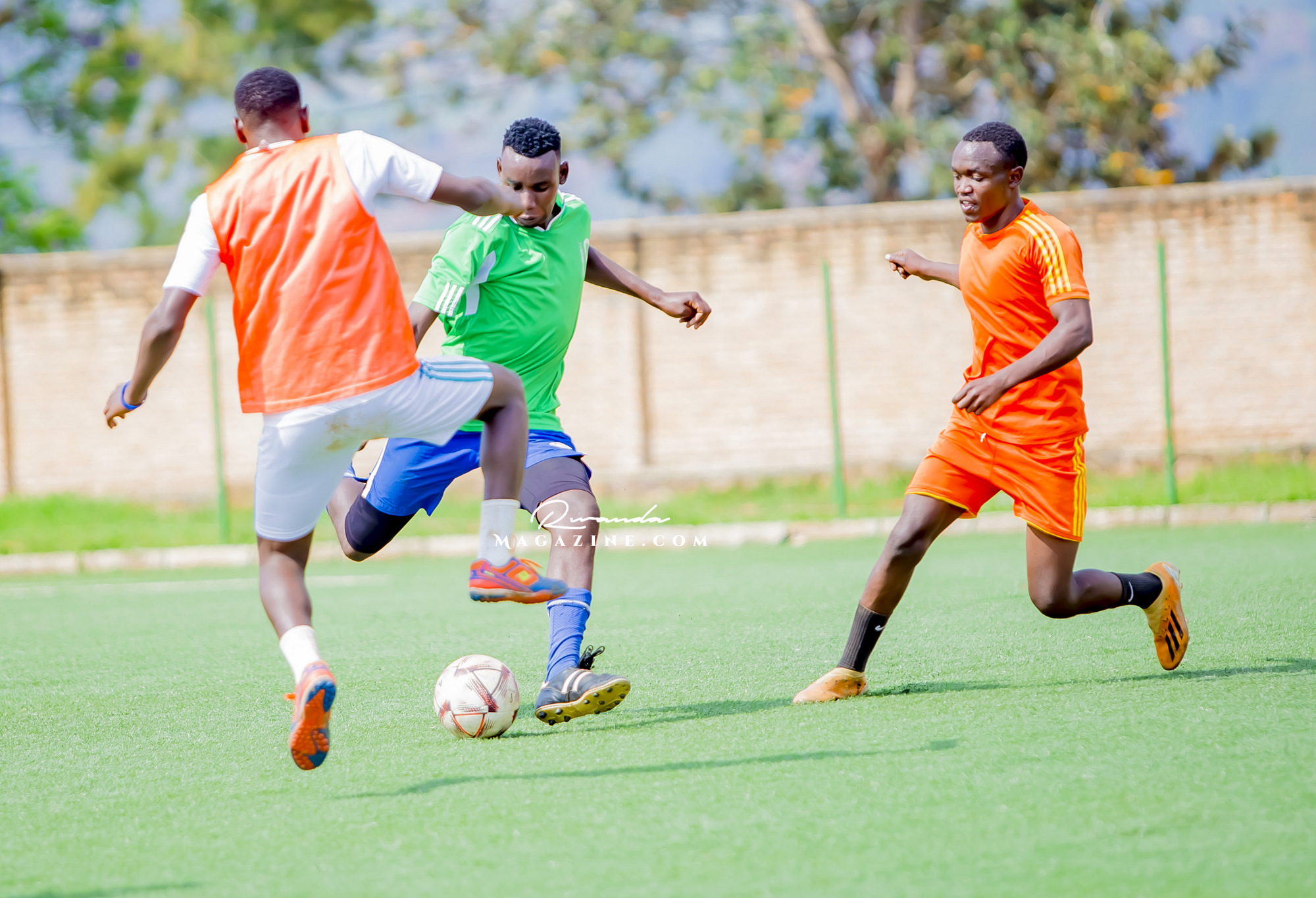 Umurenge wa Runda wegukanye igikombe mu bukangurambaga bwo kwirinda ...